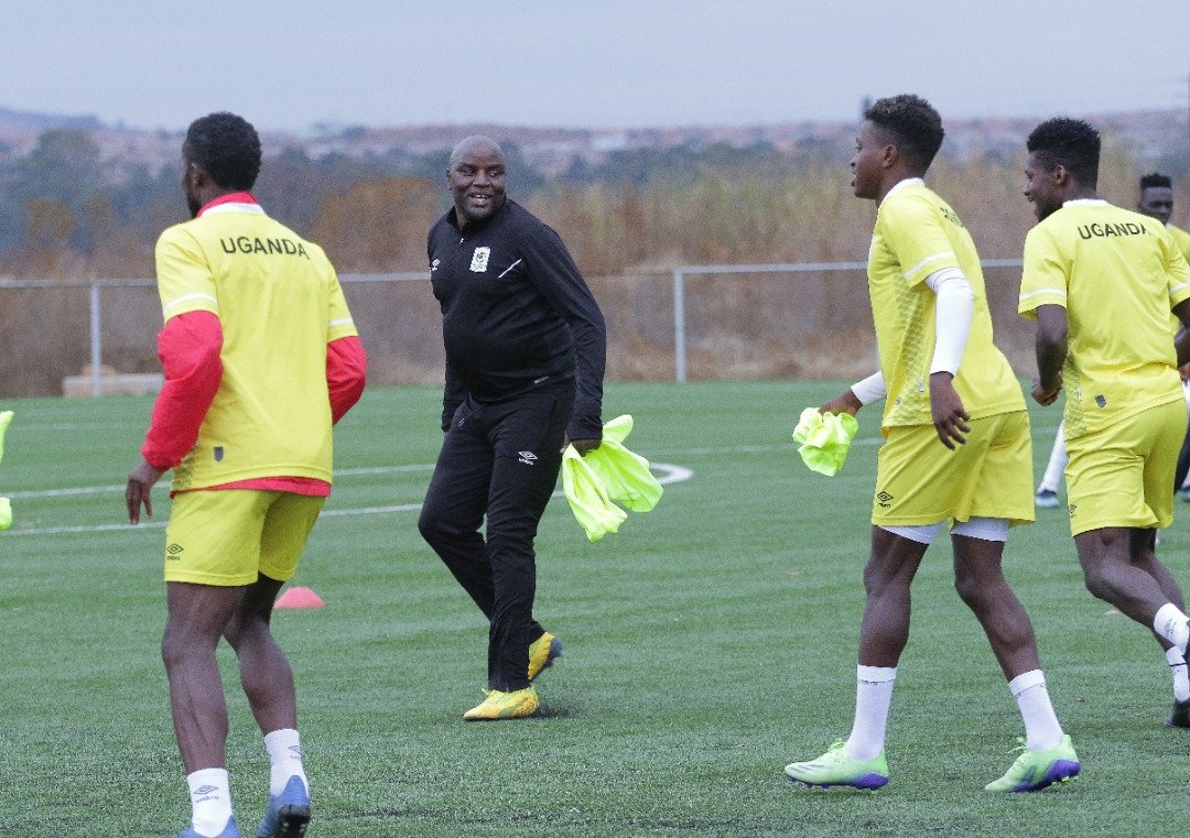 Geofrey Massa joins Uganda Cranes players in training - FUFA ...